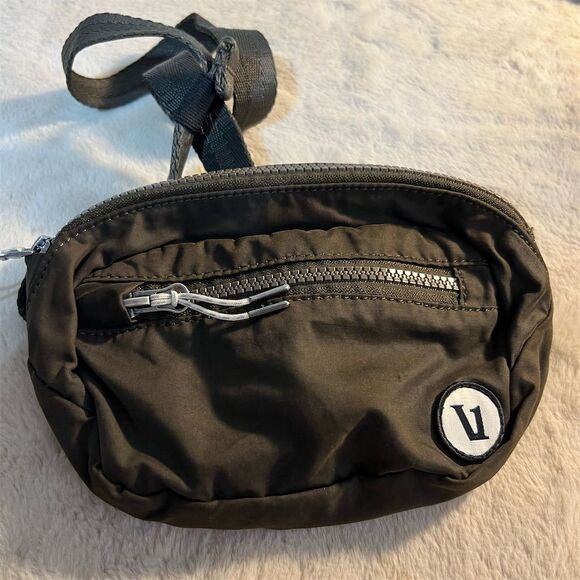 Vuori | Bags | Vuori Unisex Hip Pack Waist Bag Army Green Adjustable ...
